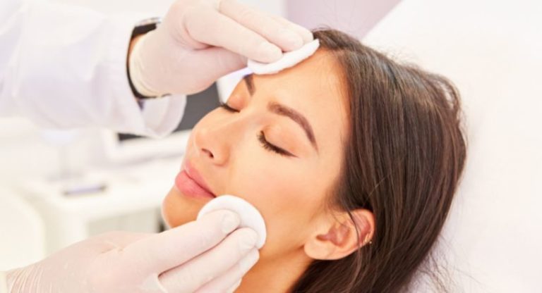 Peeling químico. Rejuvenecimiento facial | Clínica Dra Esteban